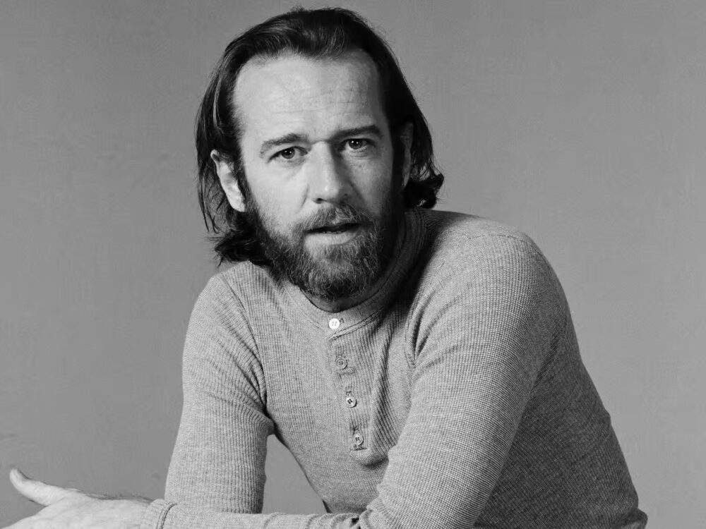 Estrenos online: crítica de "George Carlin's American Dream", de Judd ...