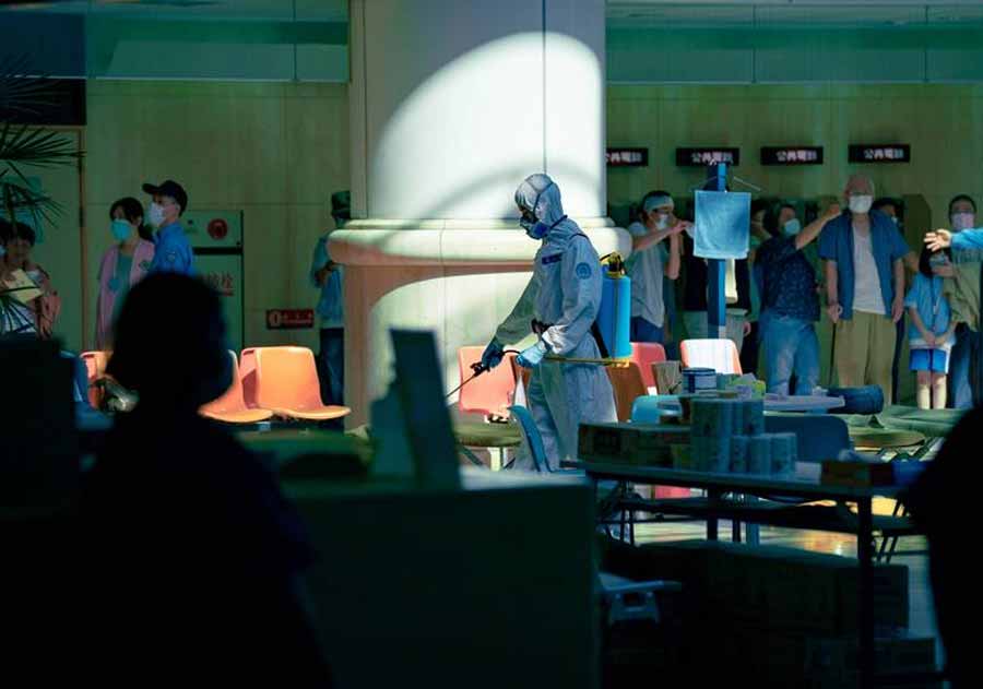 Estrenos online: crítica de "Foco de contagio" ("Yi qi"), de Lin Chun ...