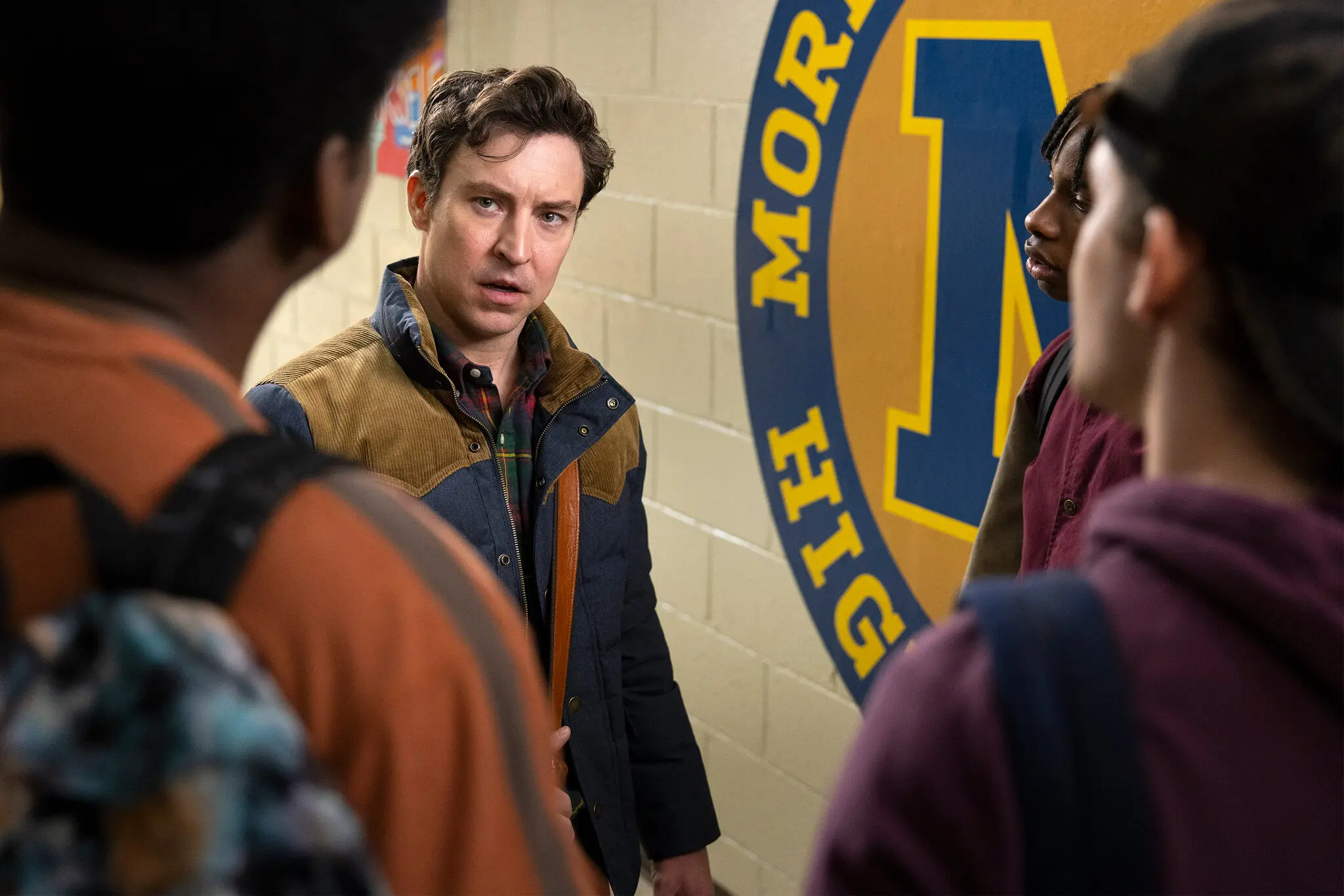 Series: crítica de "El profesor" ("English Teacher"), de Brian Jordan ...