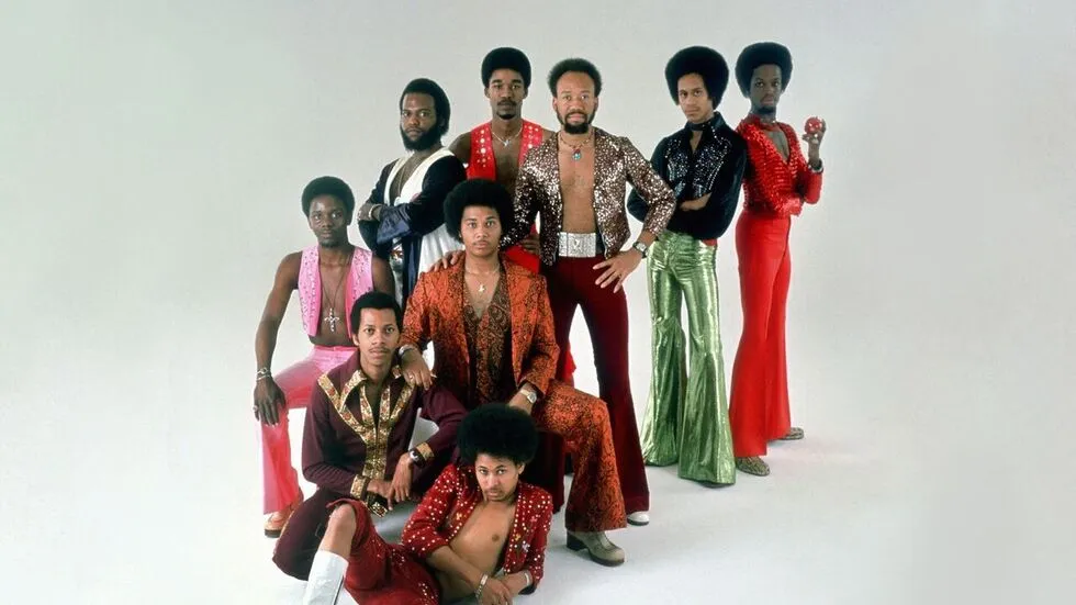 Estrenos online: crítica de 'Earth, Wind & Fire (To Be Celestial vs ...